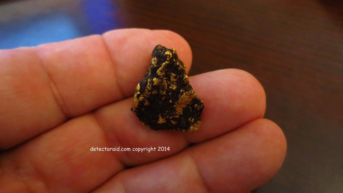 Black Gold Nuggets - Non-Typical Deposit - Gold Nugget Hunting ...