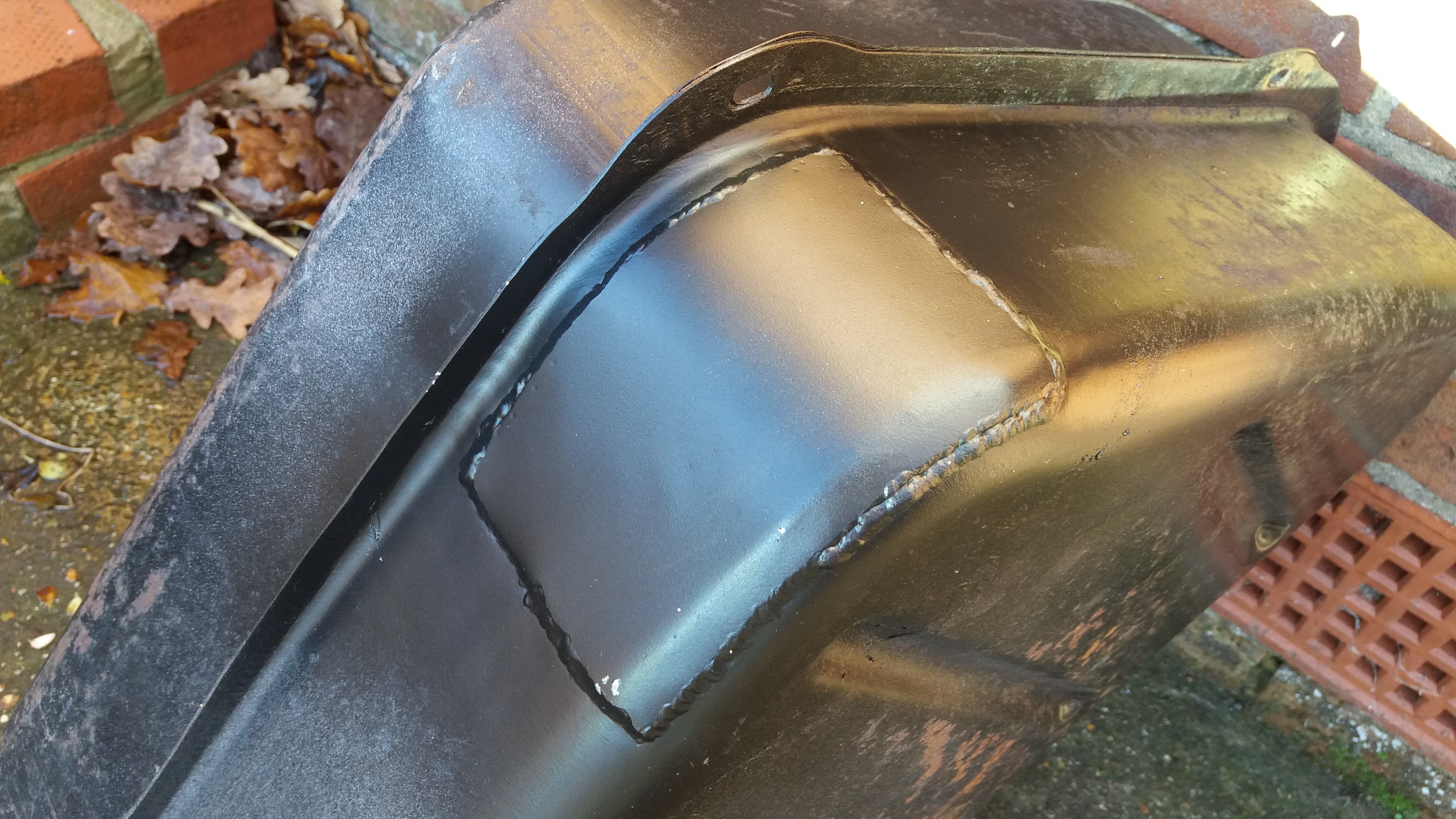 Herald Fuel Tank Replacement - Fuel System - The Triumph Sports Six ...