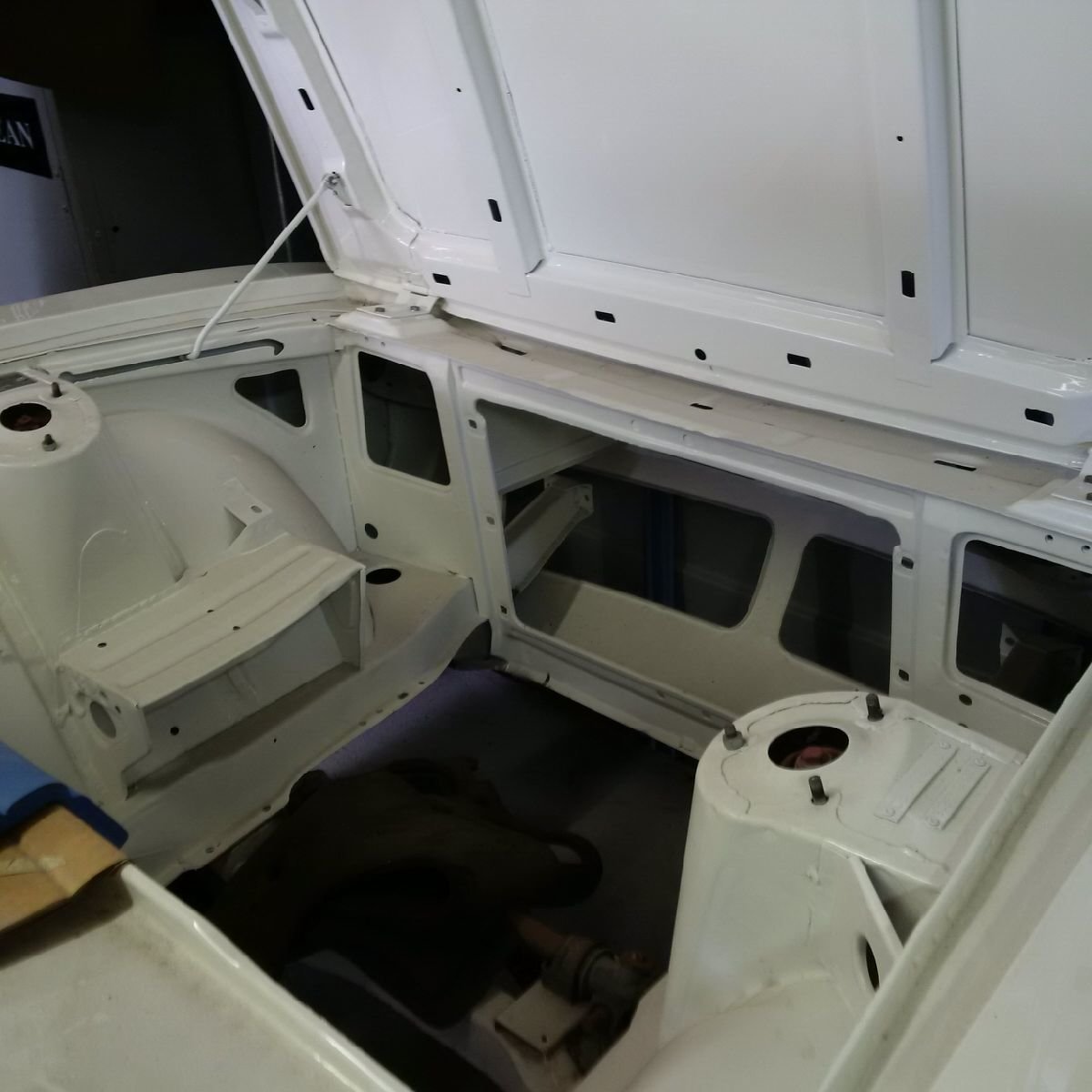 Triumph 2000 Commission Number - Bodywork & Fittings - The Triumph ...