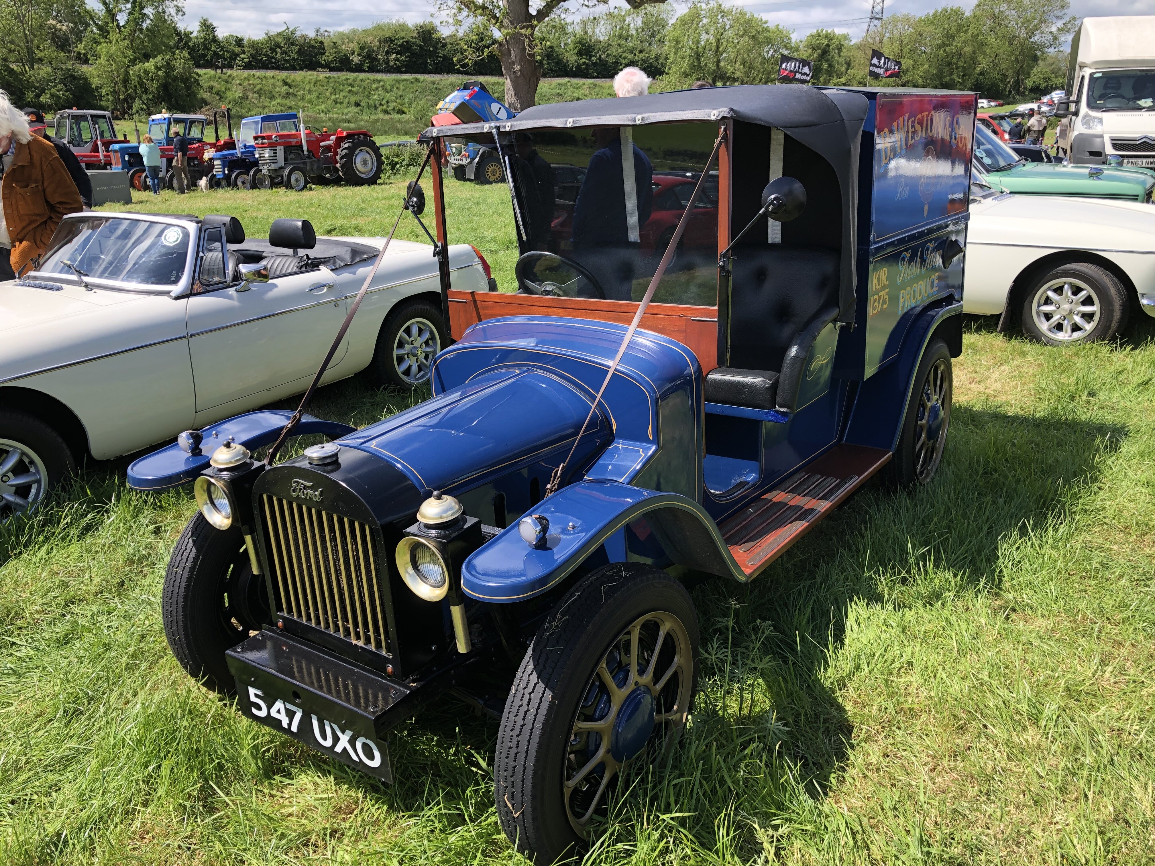 Magheragall Classic Show and Fun Day 2024 - Out and About in my car ...