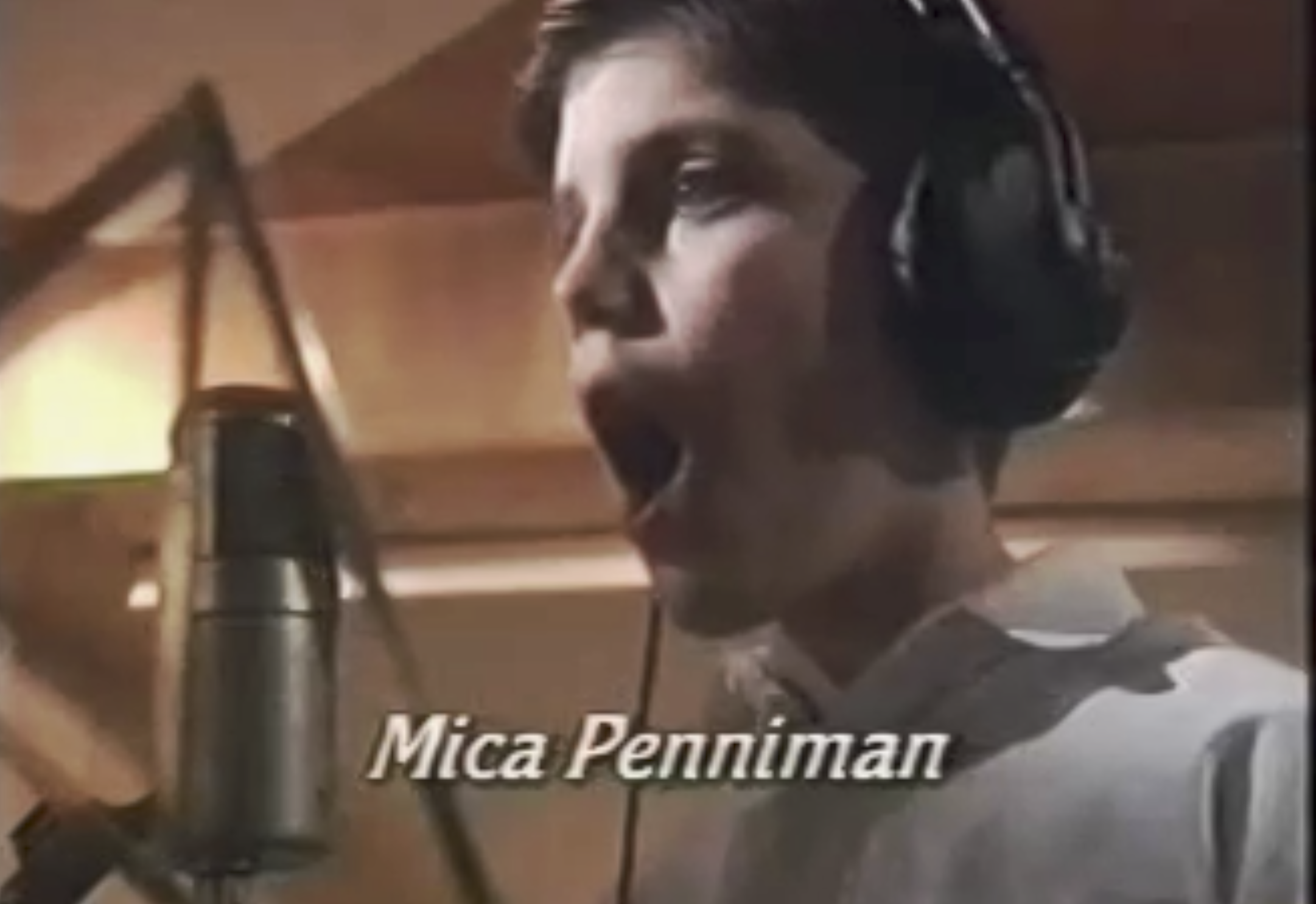 Young Mika singing - Chat about Mika - Mika Fan Club