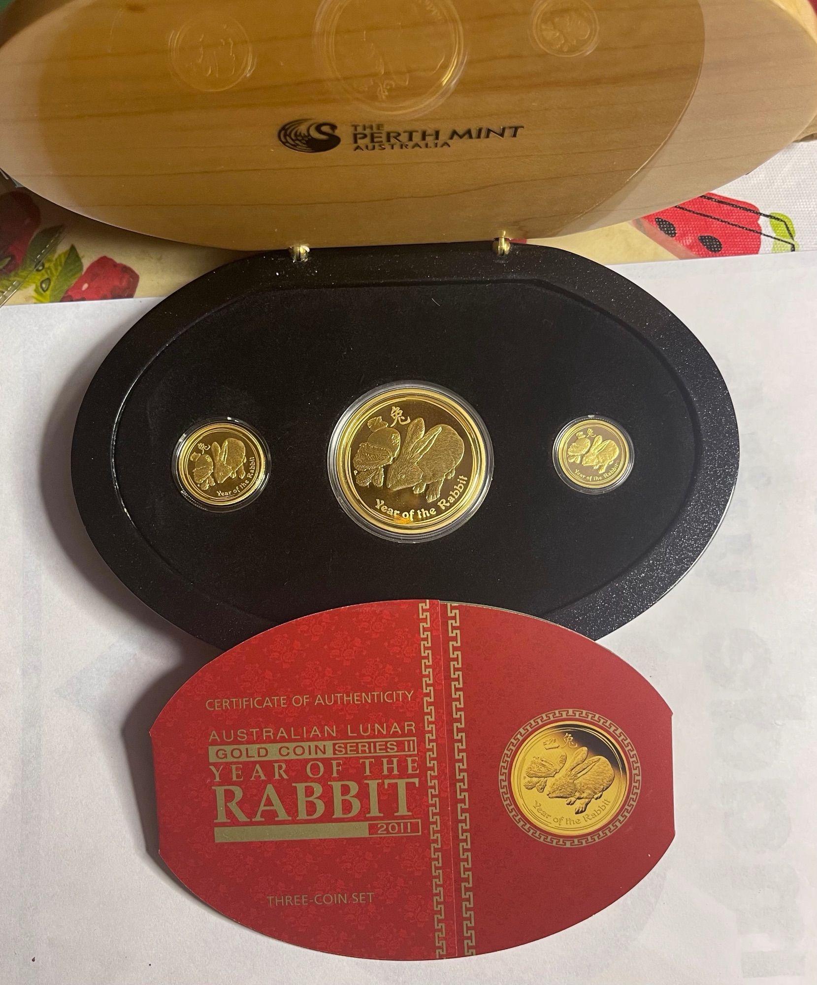 Capsule versus Slab - Ask NGC - NGC Coin Collectors Chat Boards