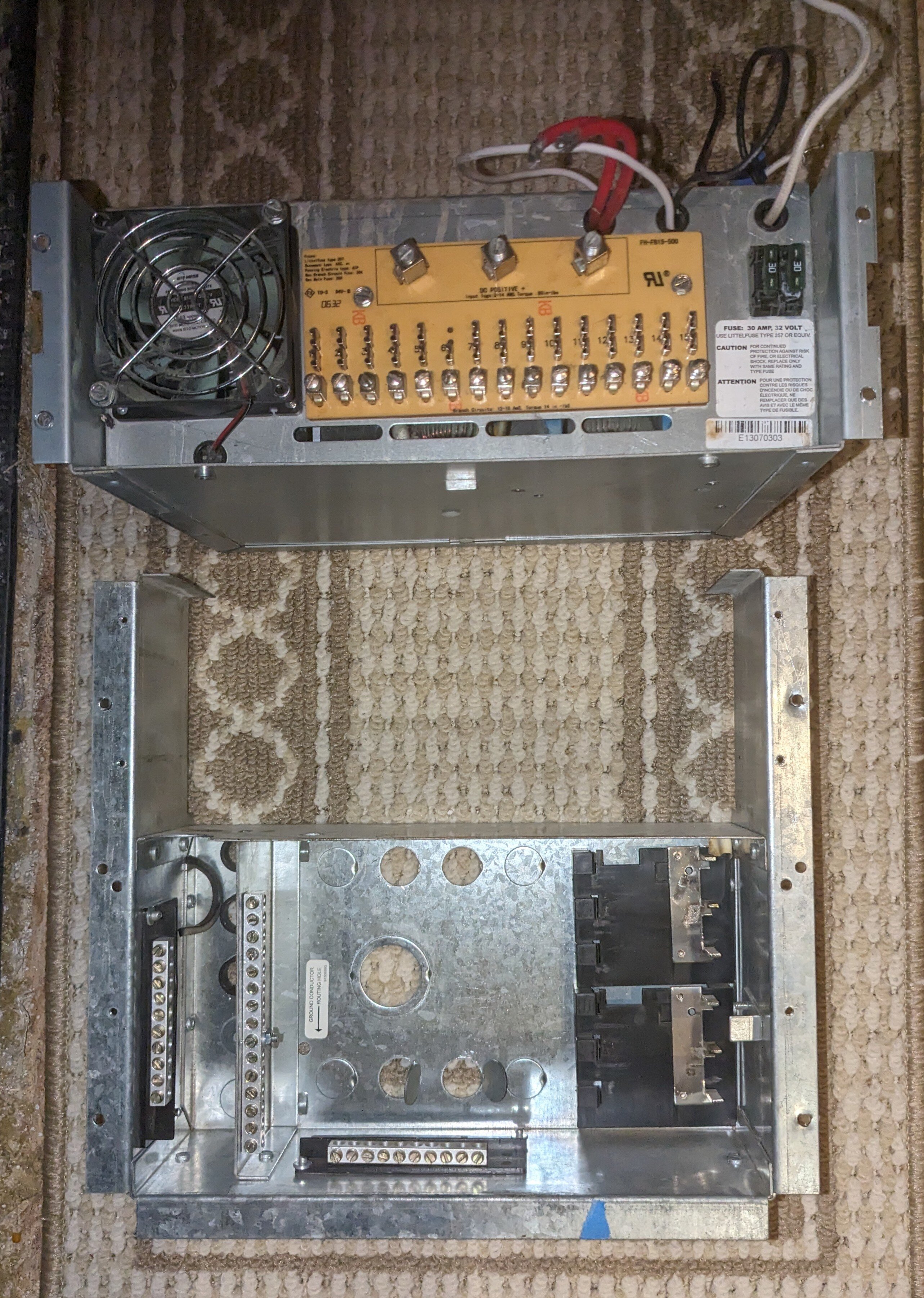 Parallax Model 555 50A Power Center with 55 ADC Converter/Charger for ...