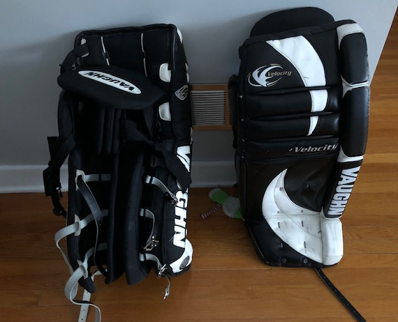 How to strap on pads? - Pads - THE GOAL[ie] NET[work]