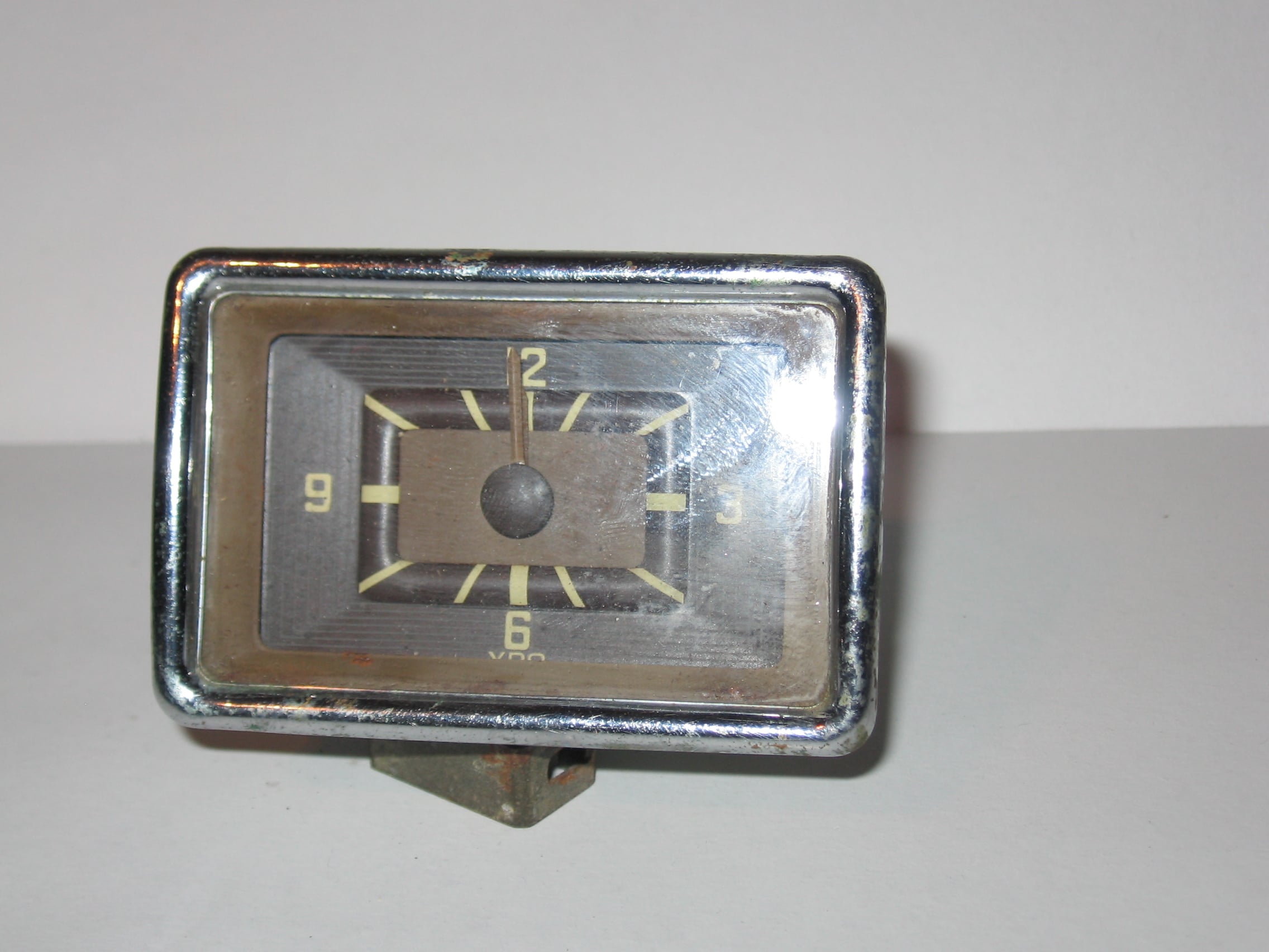 VDO Clock - What is it? - Antique Automobile Club of America ...