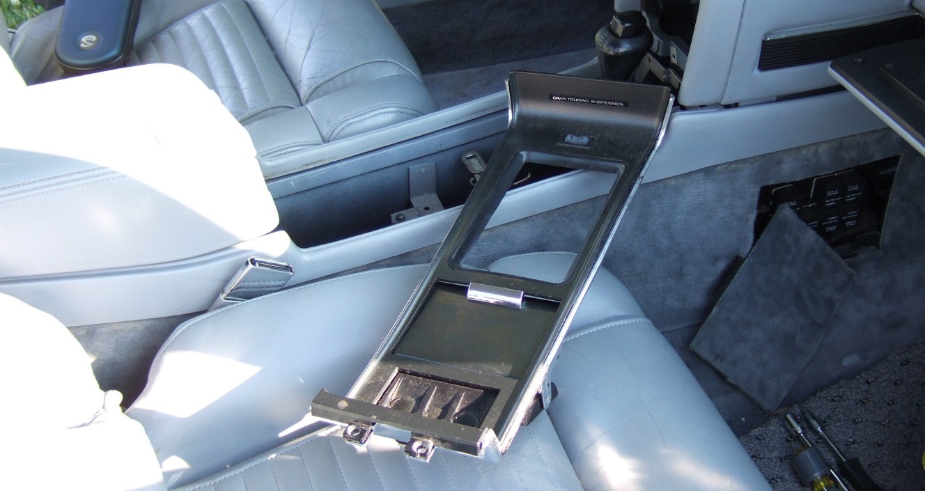 91 Center Console available - Buick Reatta - Antique Automobile Club of ...