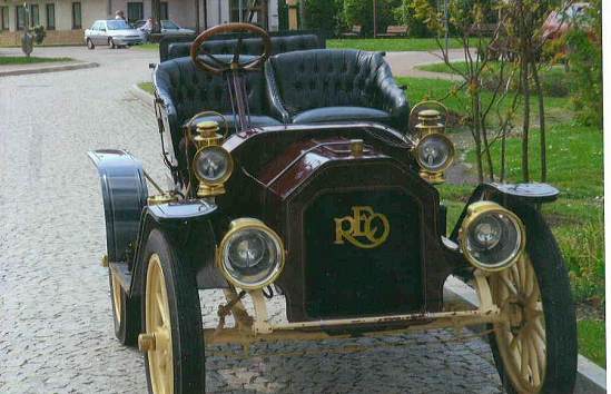 Which year is this REO, what is it worth? - REO - Antique Automobile ...