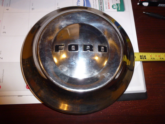 Need help to identify Ford hubcaps - What is it? - Antique Automobile ...