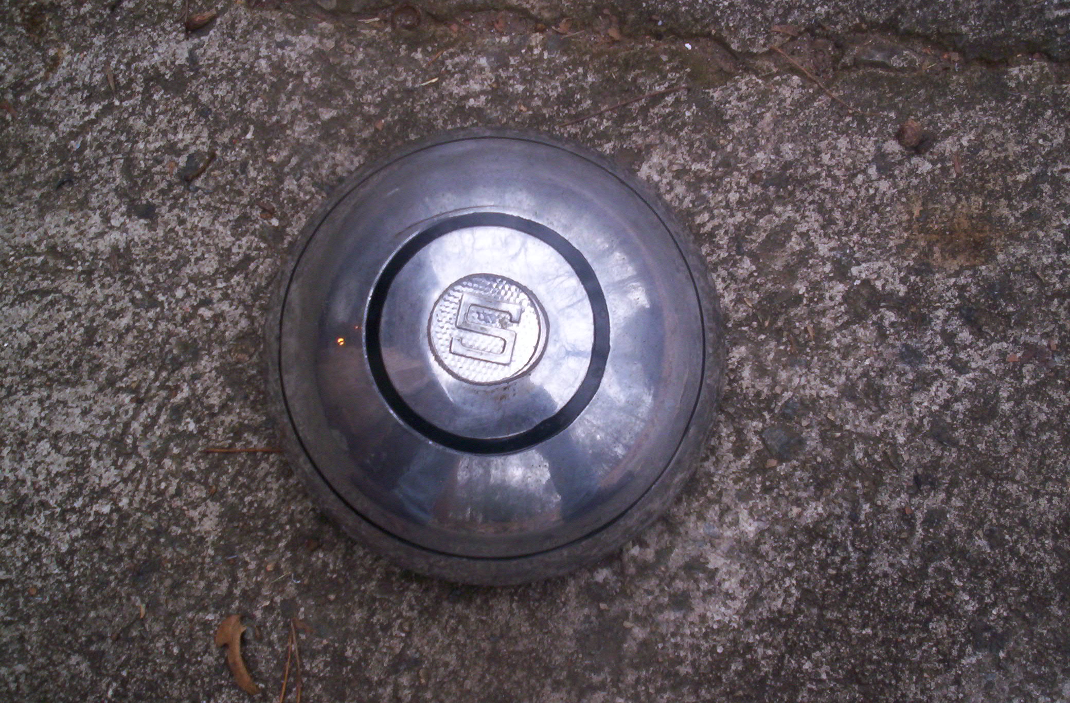 Hubcap Identification? - Studebaker, Erskine & Rockne - Antique ...