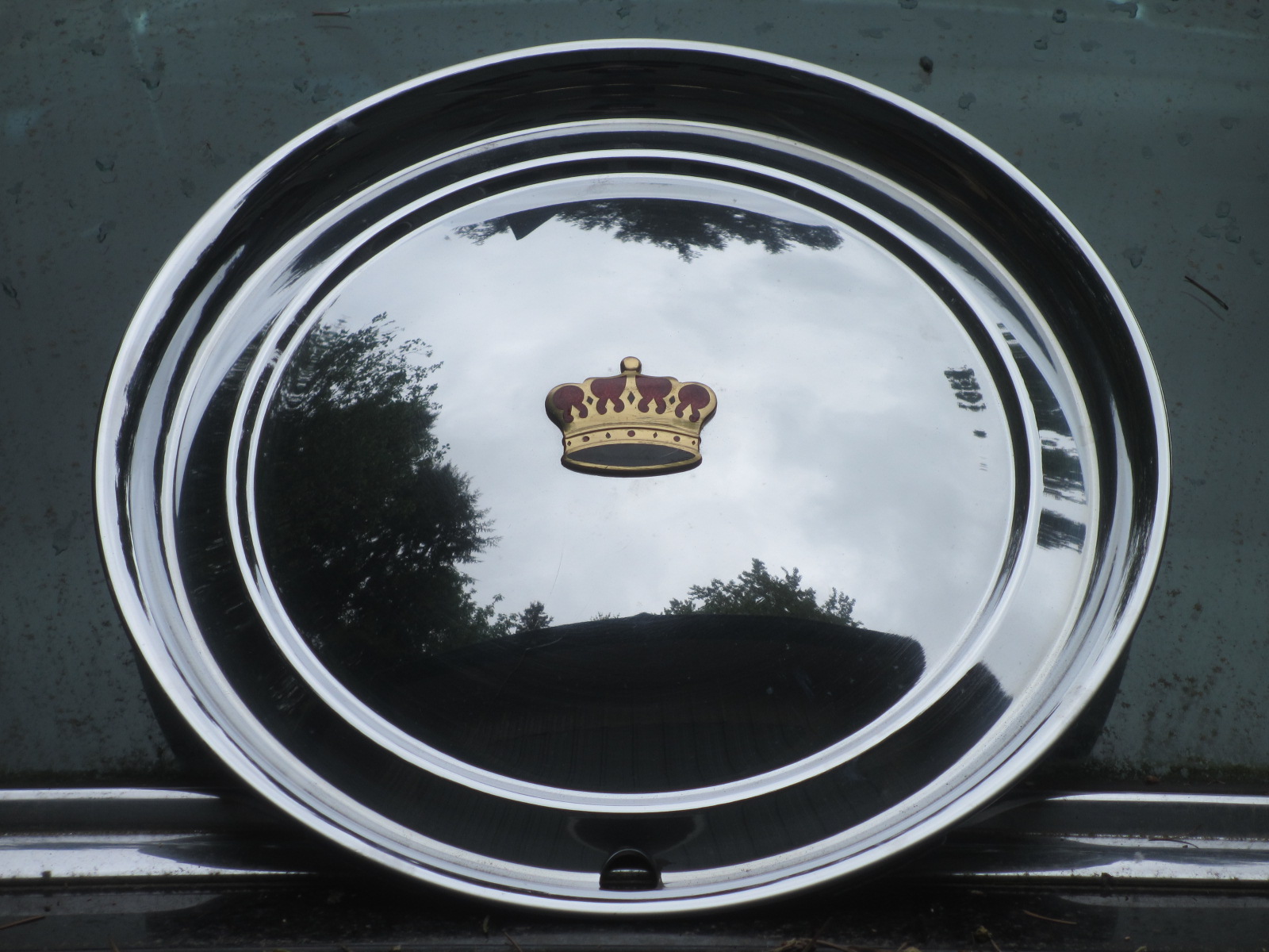 1951-1952 Chrysler Hubcaps - General Discussion - Antique Automobile ...