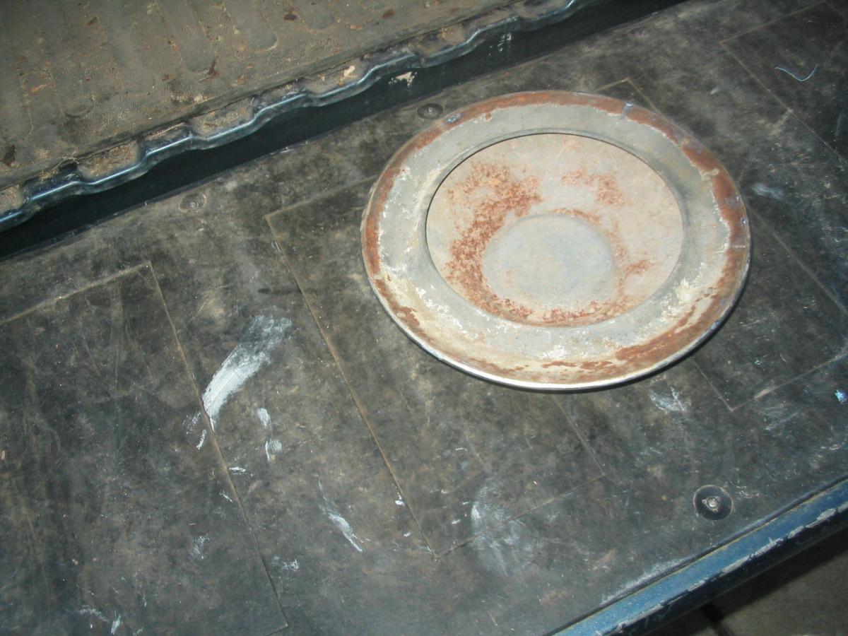 1951 Kaiser Frazer hub cap - Parts For Sale - Antique Automobile Club ...