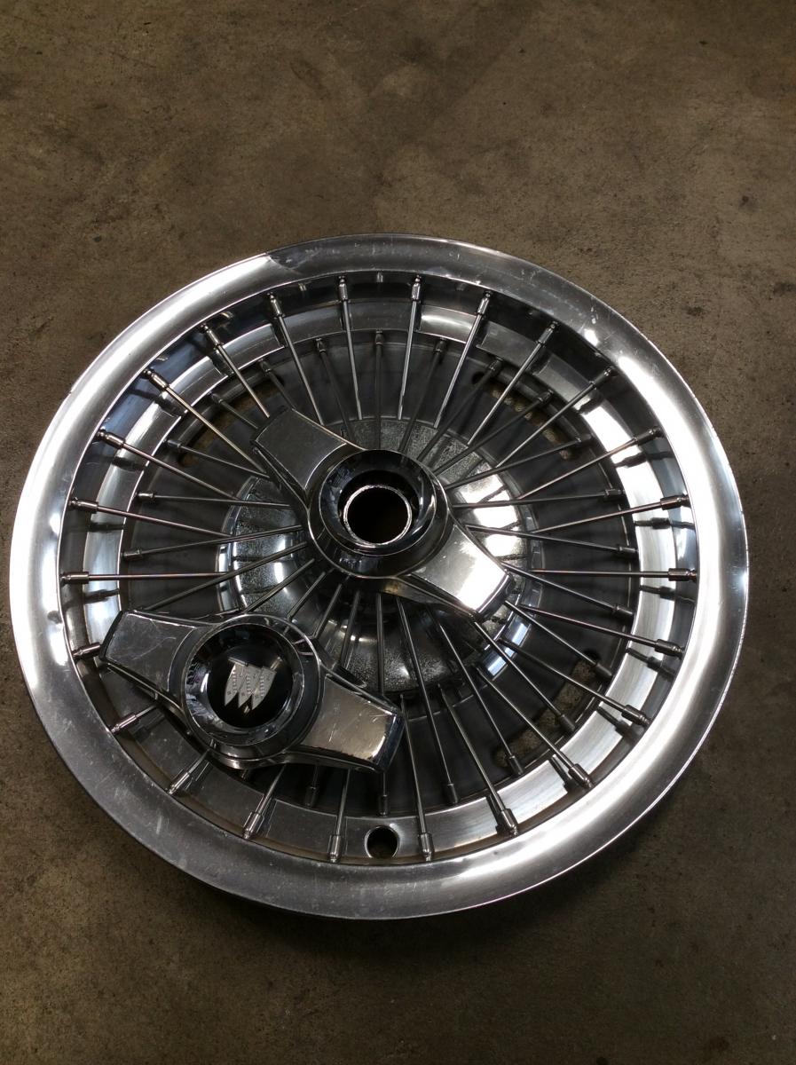 First gen wire hubcap. - Buick Riviera - Antique Automobile Club of ...