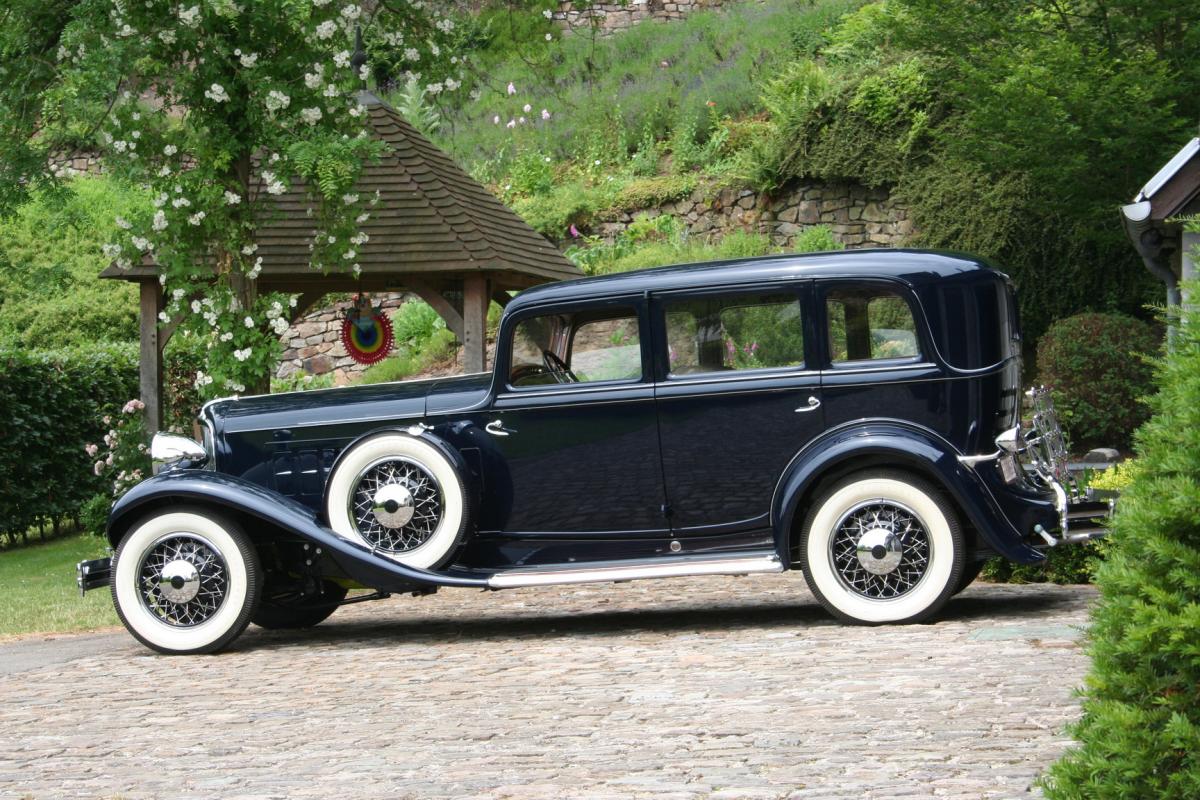 1932 REO ROYALE 8-35 SEDAN - REO - Antique Automobile Club of America ...