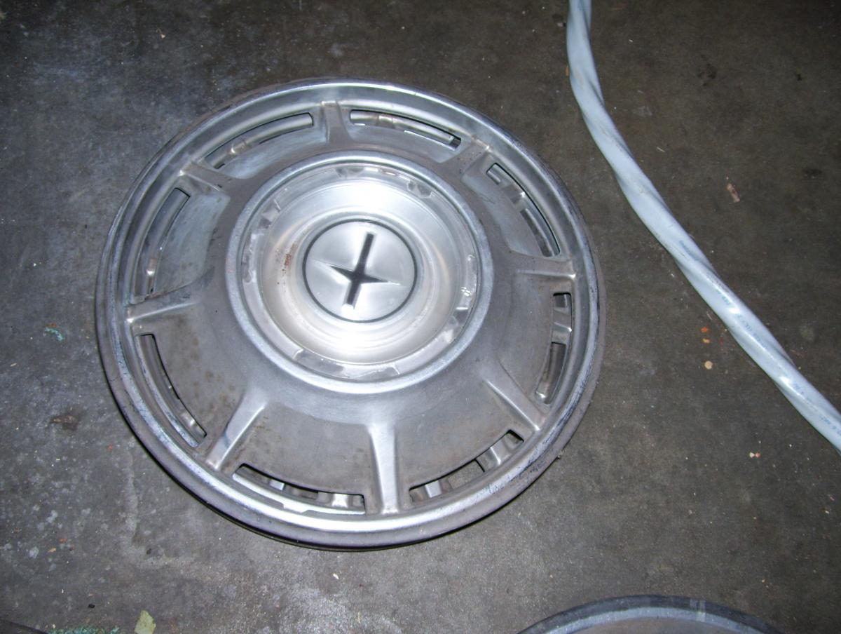 1960s hubcaps - Parts For Sale - Antique Automobile Club of America ...
