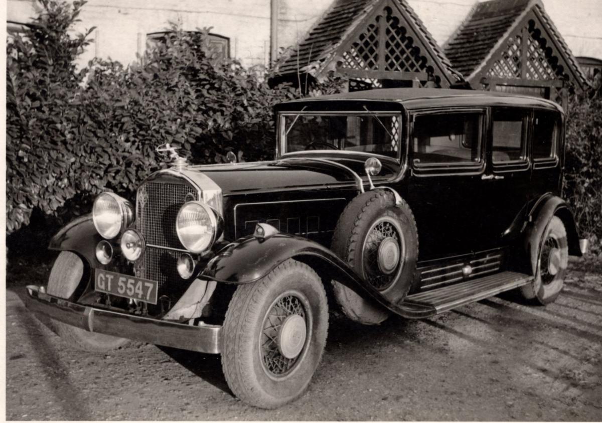Pierce limousine and Packard LeBaron prewar cars in postwar era ...
