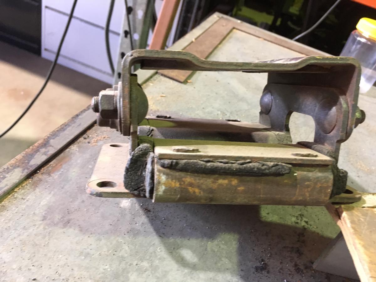 PACKARD ENGINE MOUNTS - Packard - Buy/Sell - Antique Automobile Club of ...