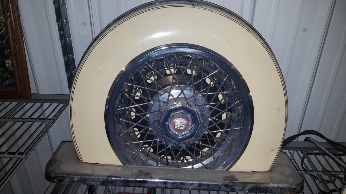 f/s 2 Cadillac Continental kits - Parts For Sale - Antique Automobile ...