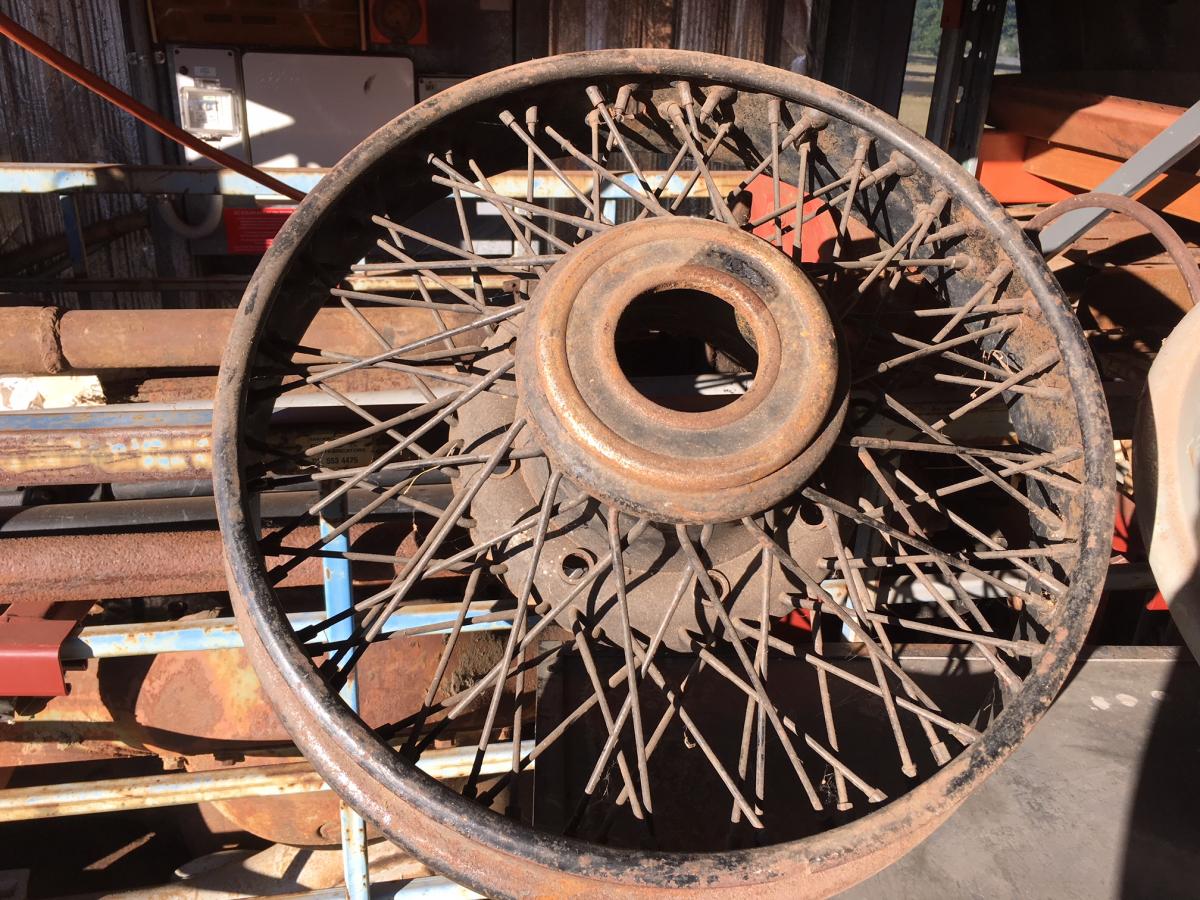 Wire wheels for late 1929 Packard 626 - Packard - Antique Automobile ...