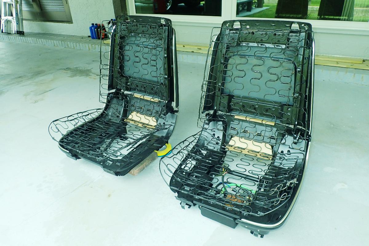 2nd Gen Power Bucket Seats - Buick Riviera - Antique Automobile Club of ...