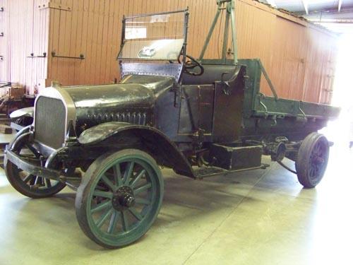 Early bus - What is it? - Antique Automobile Club of America ...