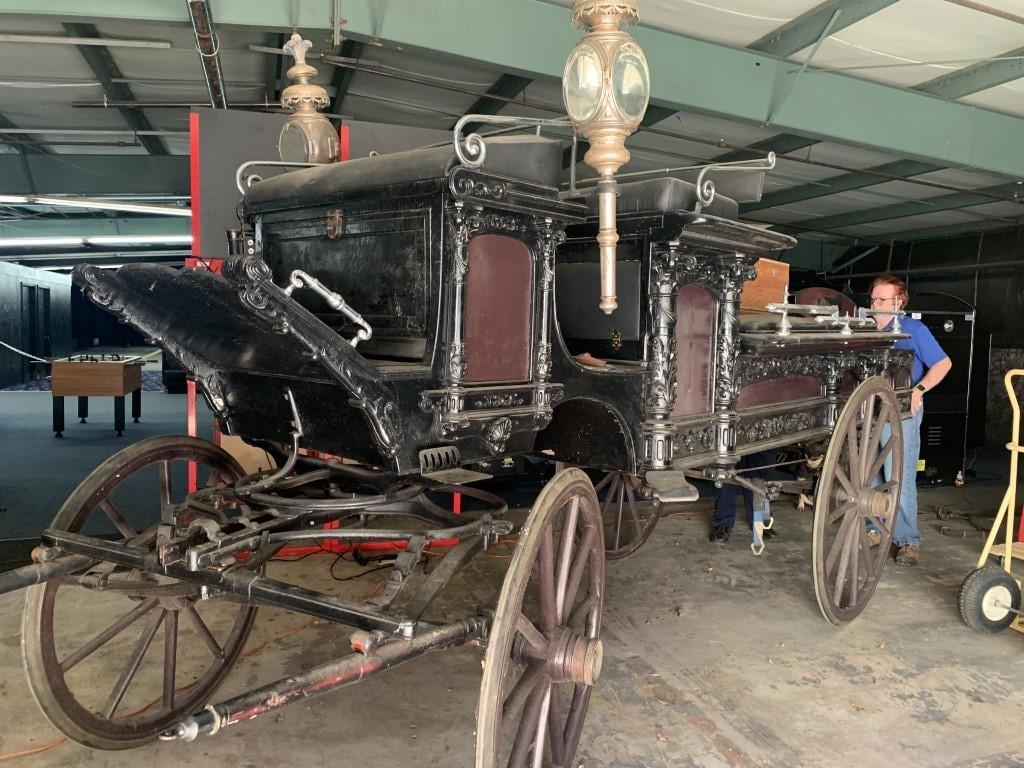 Horse-drawn Pallbearer Funeral Wagon - General Discussion - Antique ...