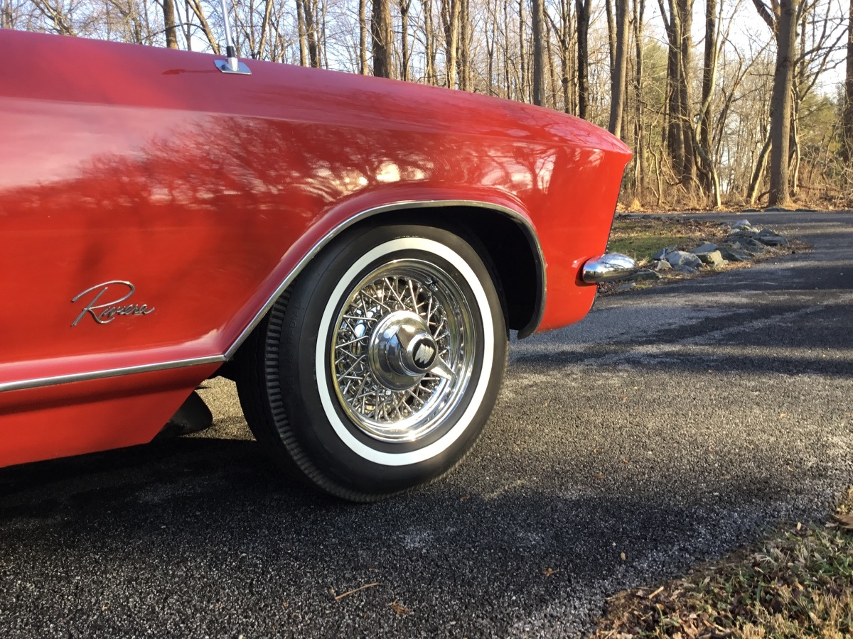 Diamondback Triple Whitewall Tires - Buick Riviera - Antique Automobile ...