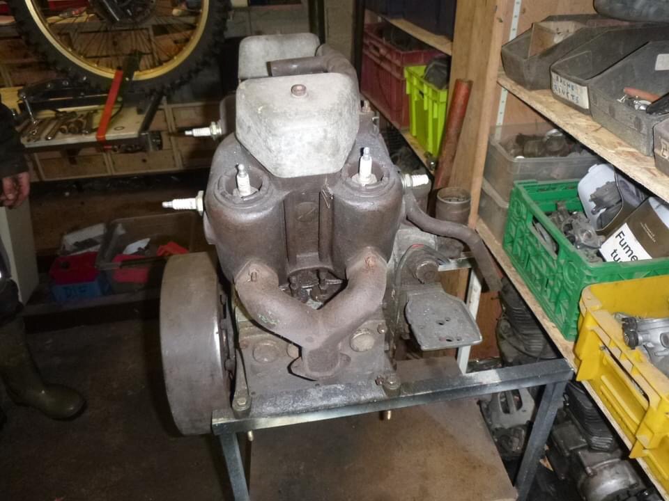 Mystery V4 Engine with duel magnetos - General Discussion - Antique ...