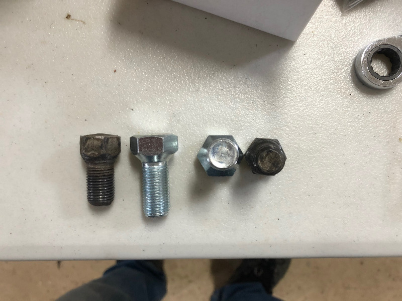 Wheel Lugs - Cord 810/812 - Antique Automobile Club of America ...