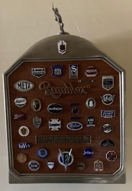 Radiator emblems - another display done - Memorabilia, Toys, Art, Signs ...