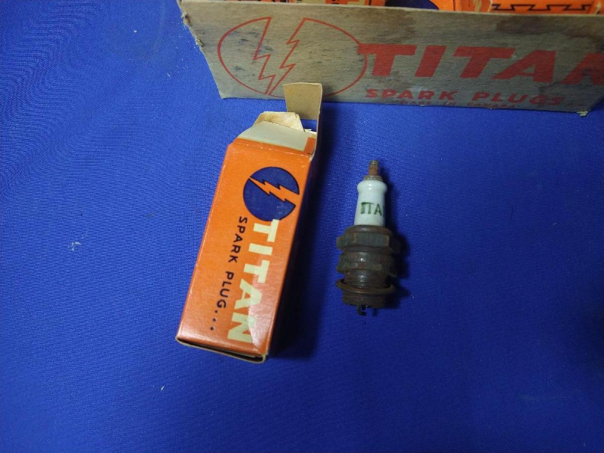18mm #2 Titan spark plugs Canadian made - Parts For Sale - Antique ...