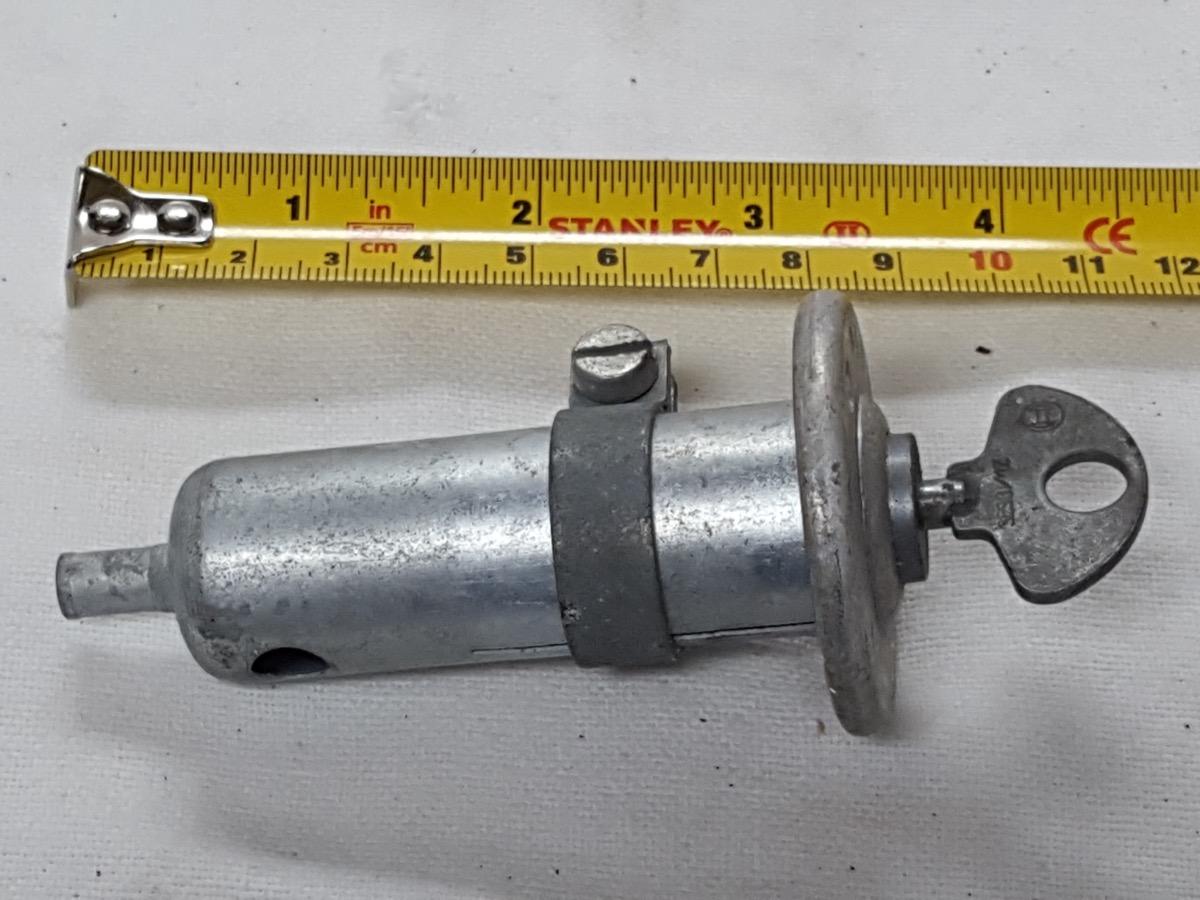 Bosch magneto switch with key New Old Stock - Parts For Sale - Antique ...