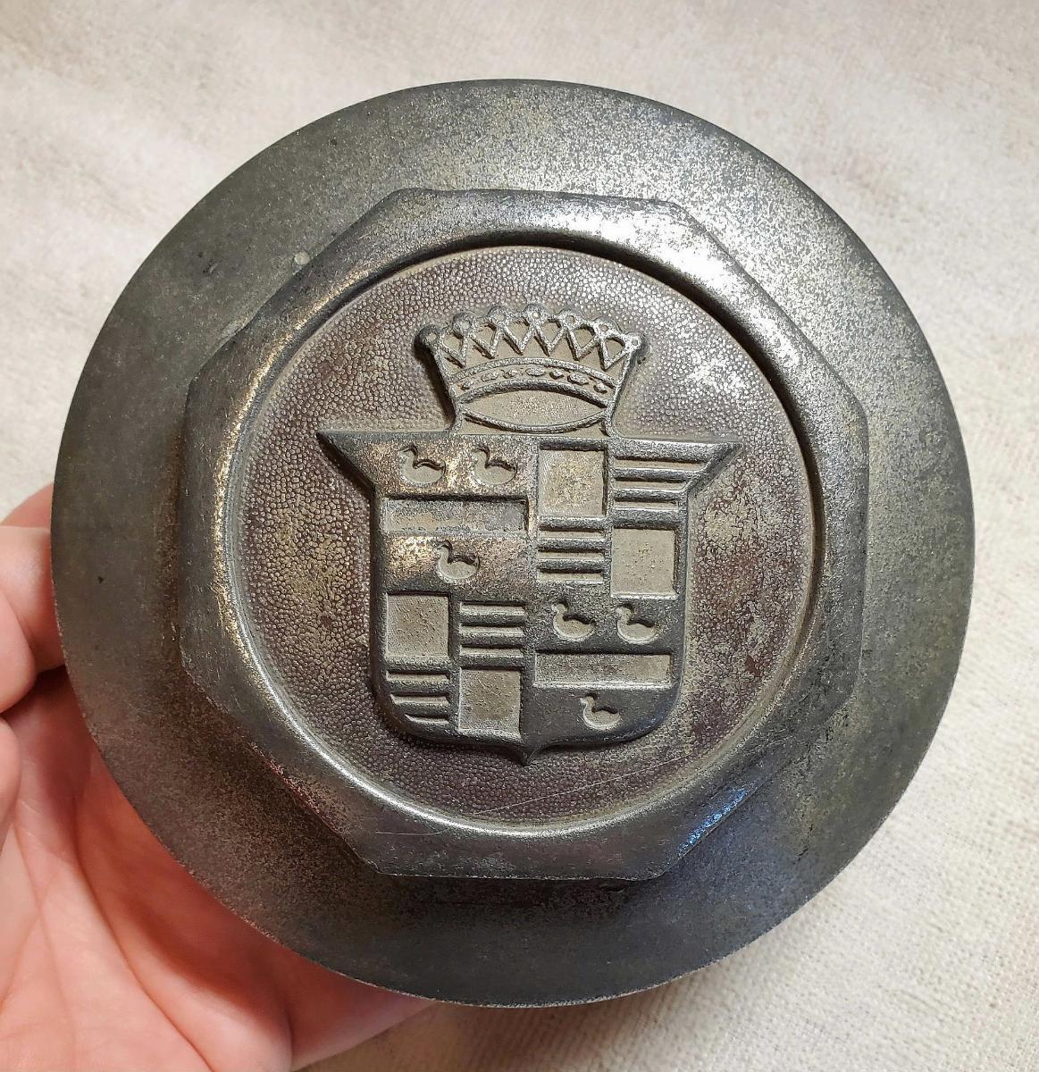 ON EBAY: Rare 1928-31 Cadillac Pot Metal Hubcap for Wood and Disc ...