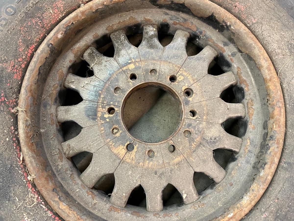 1933-36 Packard Senior Series artillery wheels, complete set of 6 ...
