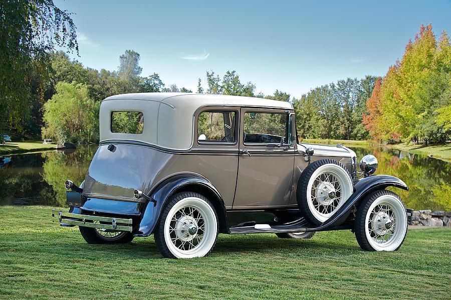 The car in the photo, what is it? - What is it? - Antique Automobile ...