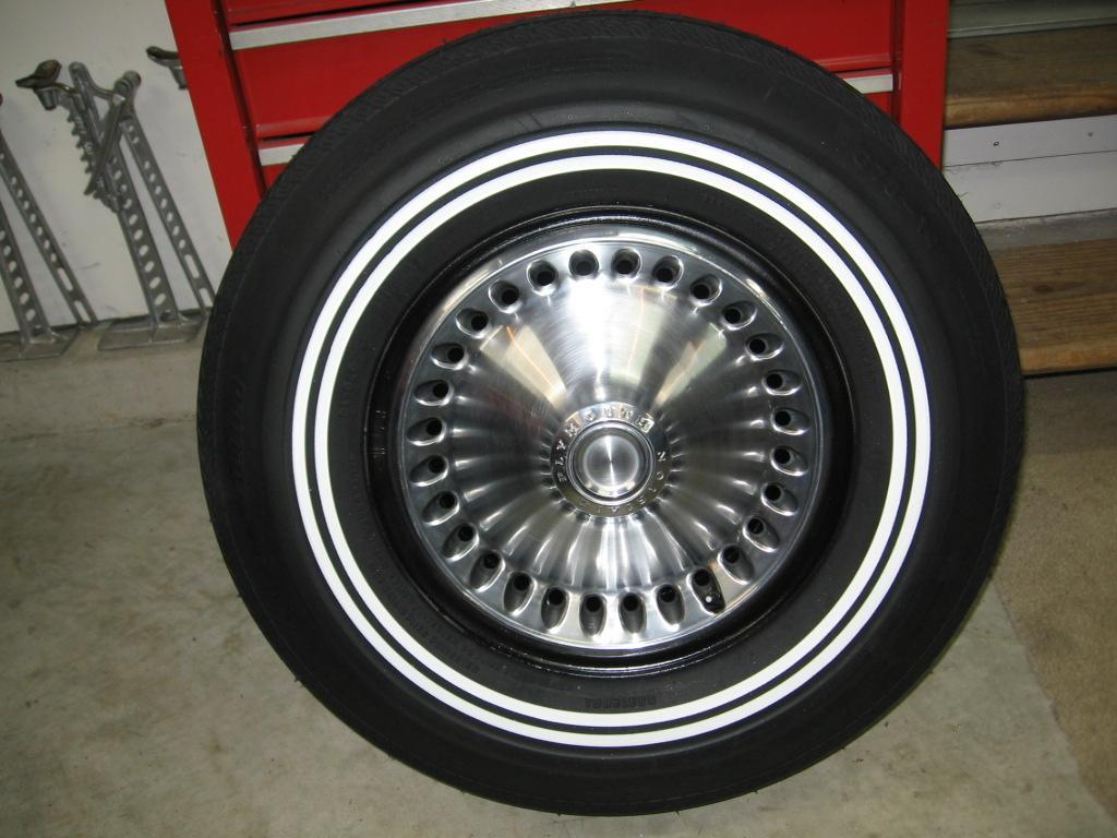 Diamondback Triple Whitewall Tires - Buick Riviera - Antique Automobile ...