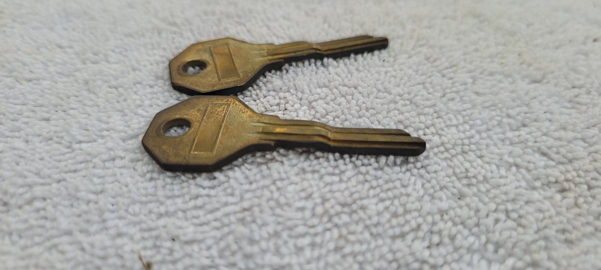1933 34 Dodge Plymouth bent key new blanks - Chrysler Automobiles and ...