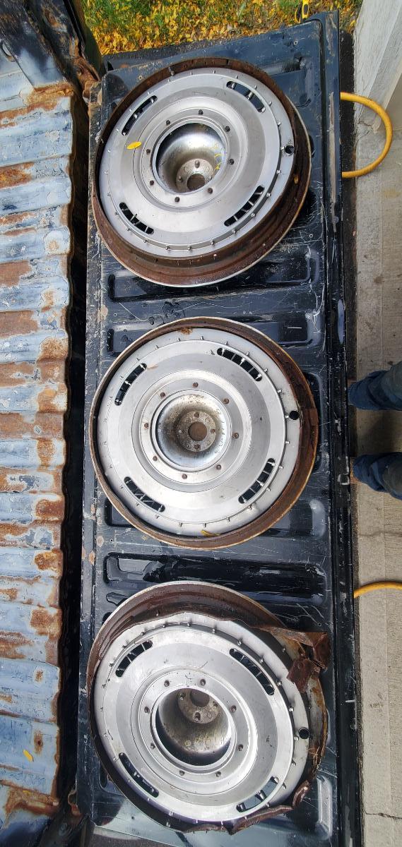 FS: Buick sombrero-style hubcaps and Wire Wheel - Buick Riviera ...