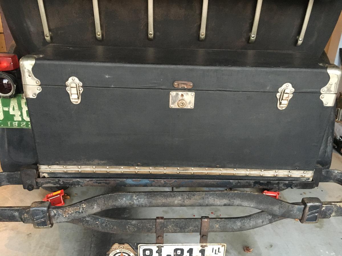 Is it? or Is it Not a Studebaker Trunk - Studebaker, Erskine & Rockne ...