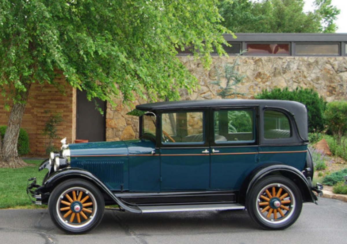Mid-1920's Sedan, what make/model - What is it? - Antique Automobile ...