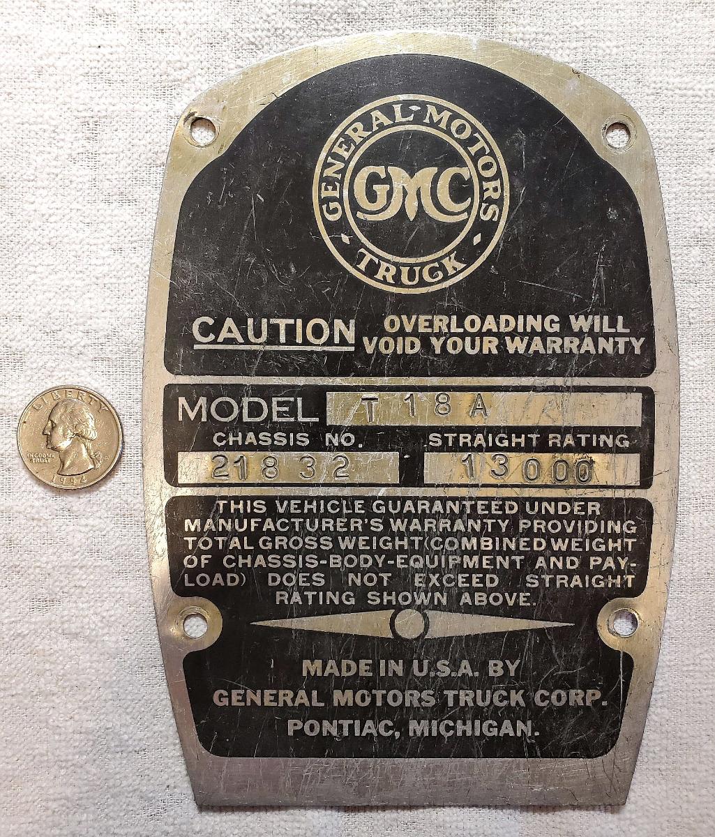 Prewar Enamel Radiator Emblems, Motometers, Threaded Hubcaps and ...