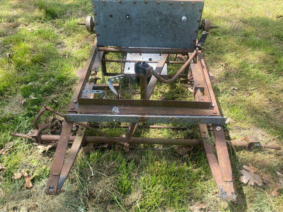 Trying to identify the remains of a horseless carriage - HCCA General ...