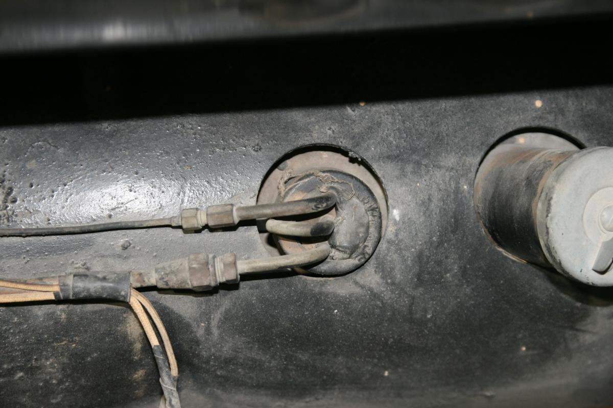 gas tank/ fuel gauge - Technical - Antique Automobile Club of America ...