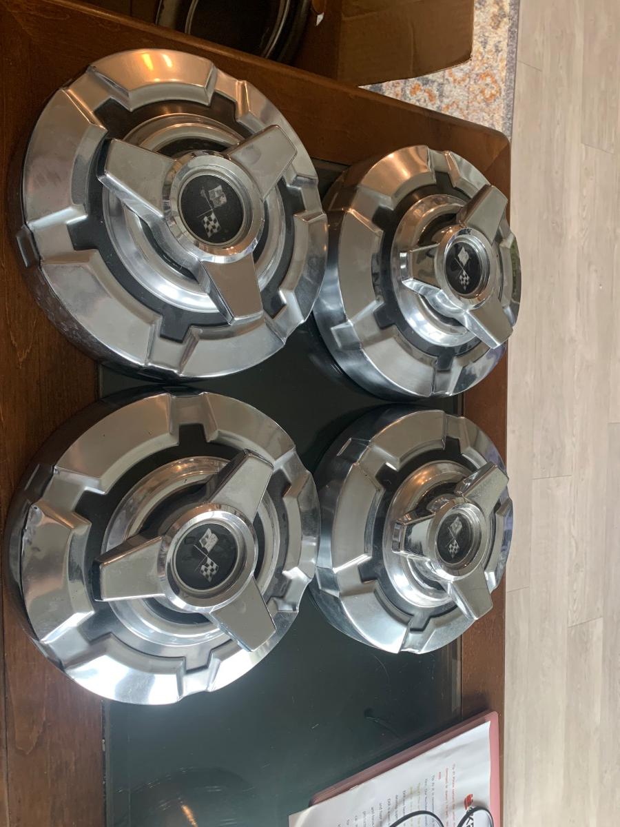 What year corvette are these hubcaps for? - What is it? - Antique ...