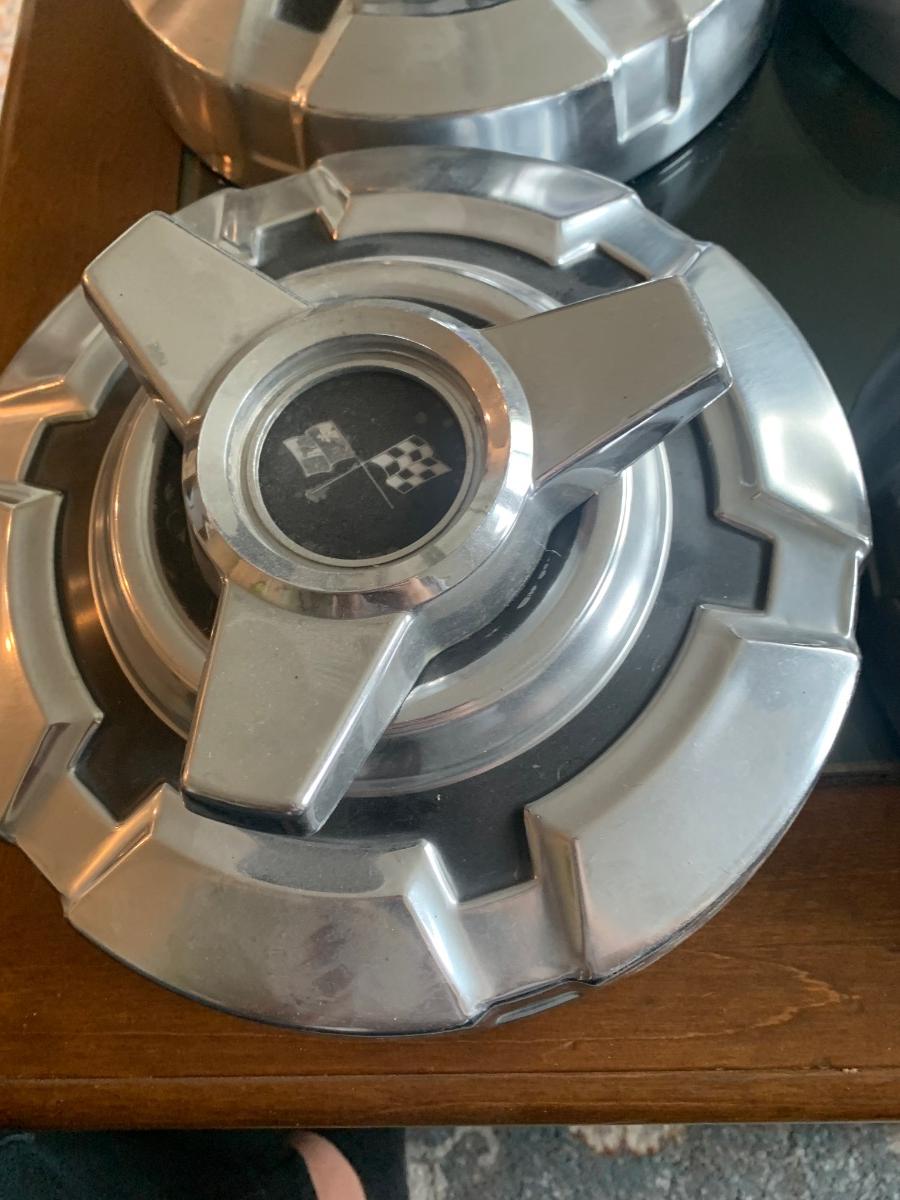 What year corvette are these hubcaps for? - What is it? - Antique ...