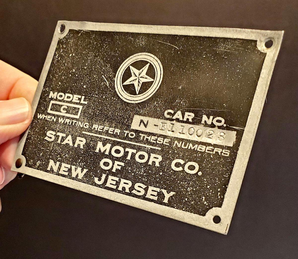 Prewar Enamel Radiator Emblems, Threaded Hubcaps and Automobilia on ...