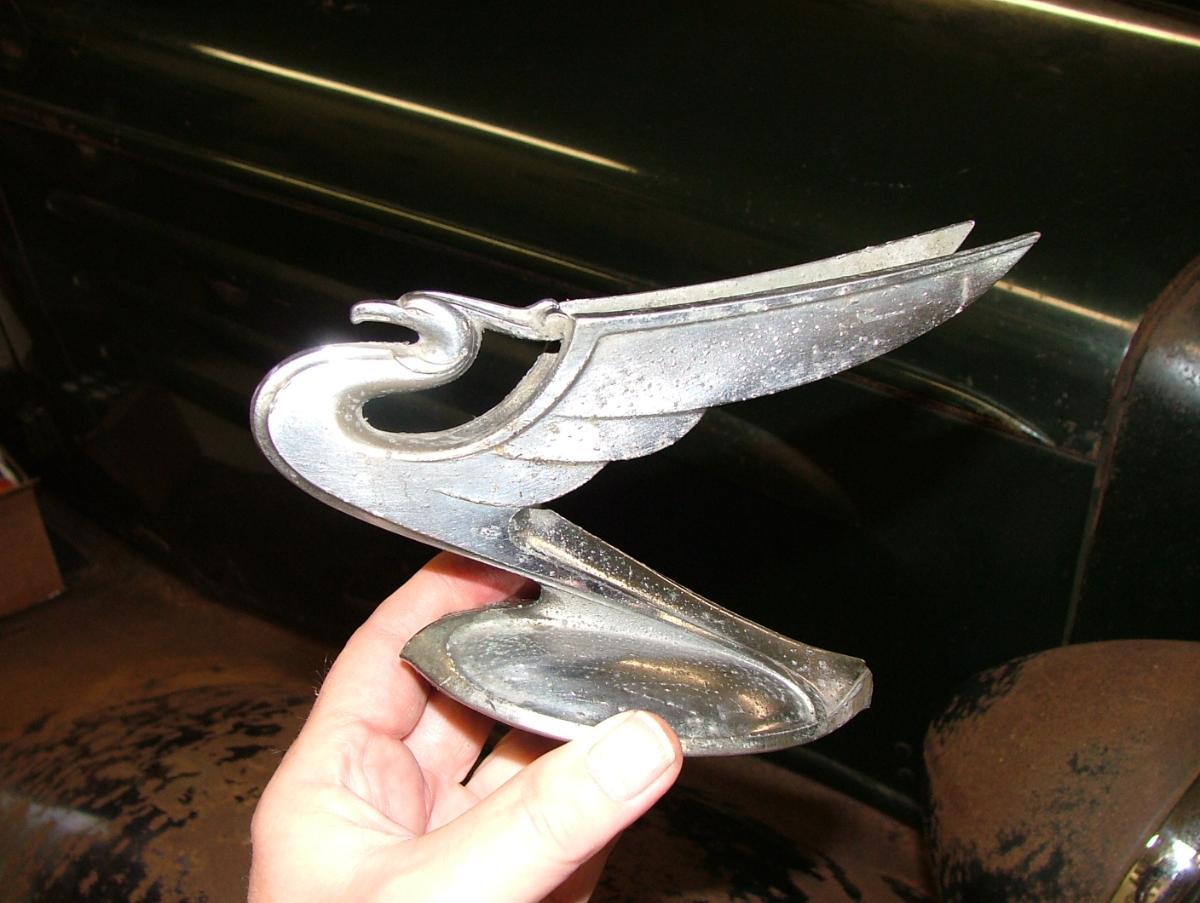 Mascot or no mascot? - (radiator caps) - General Discussion - Antique ...
