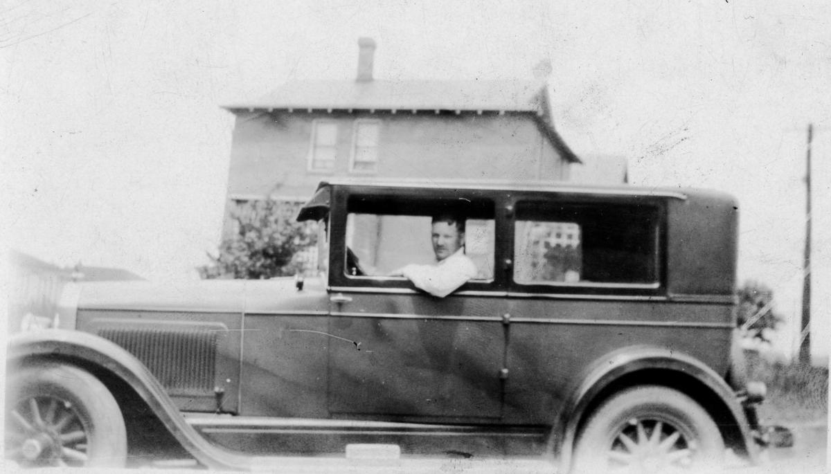 Identify another of my Grandparents car - What is it? - Antique ...
