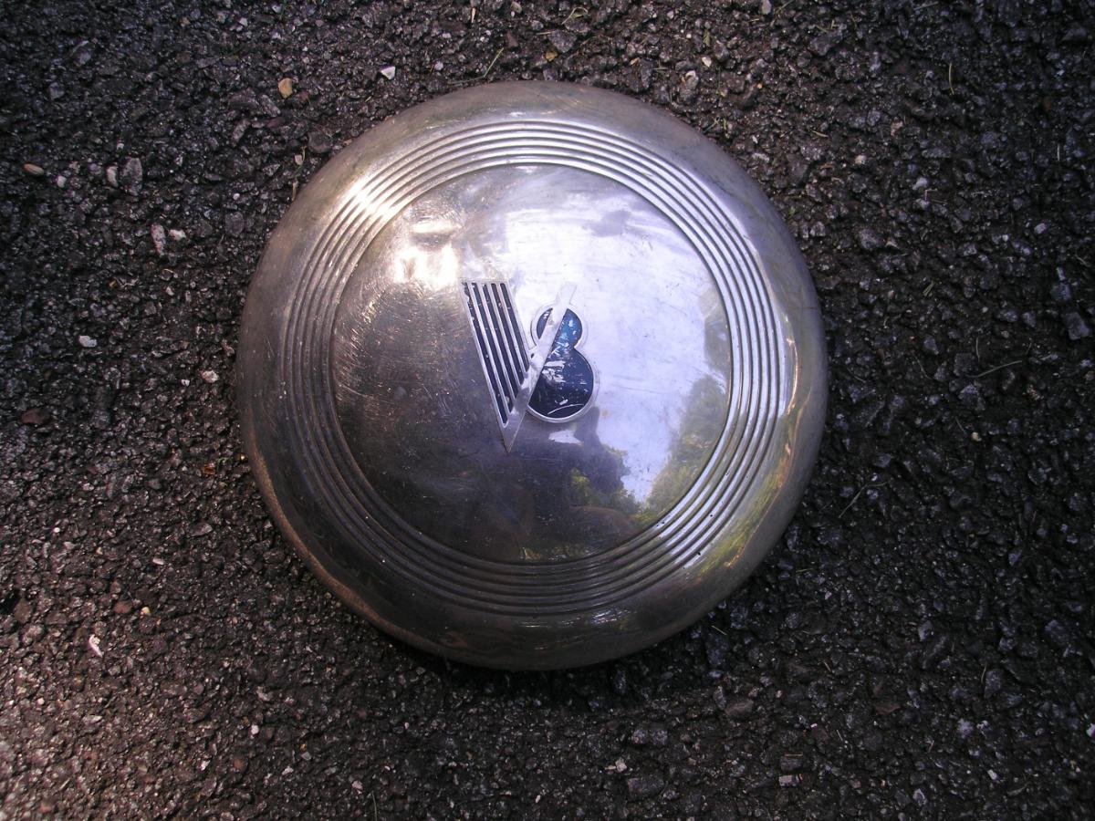1940 1941 Ford Hubcap - Automobiles and Parts - Buy/Sell - Antique ...