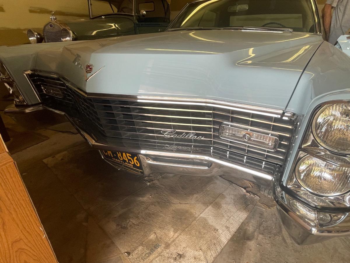 Original 1967 veteran blue Cadillac Sedan Deville - CADILLAC & LASALLE ...