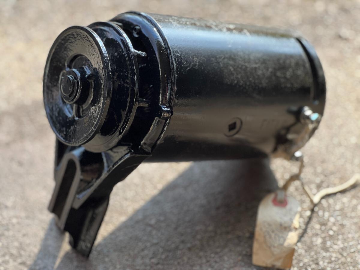 V-12 Generators with different mounting brackets??? - V12 Lincolns Only ...